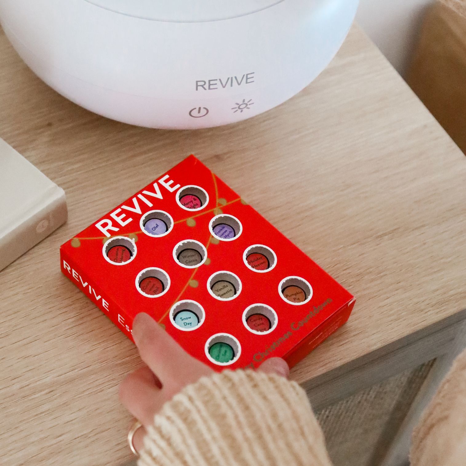 Christmas Sampler Kit Oil/blends Reveal - REVIVE Essential Oils