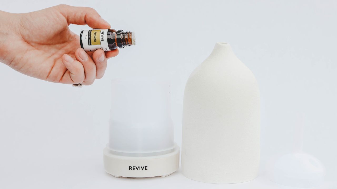How To Use An Essential Oil Diffuser - REVIVE Essential Oils